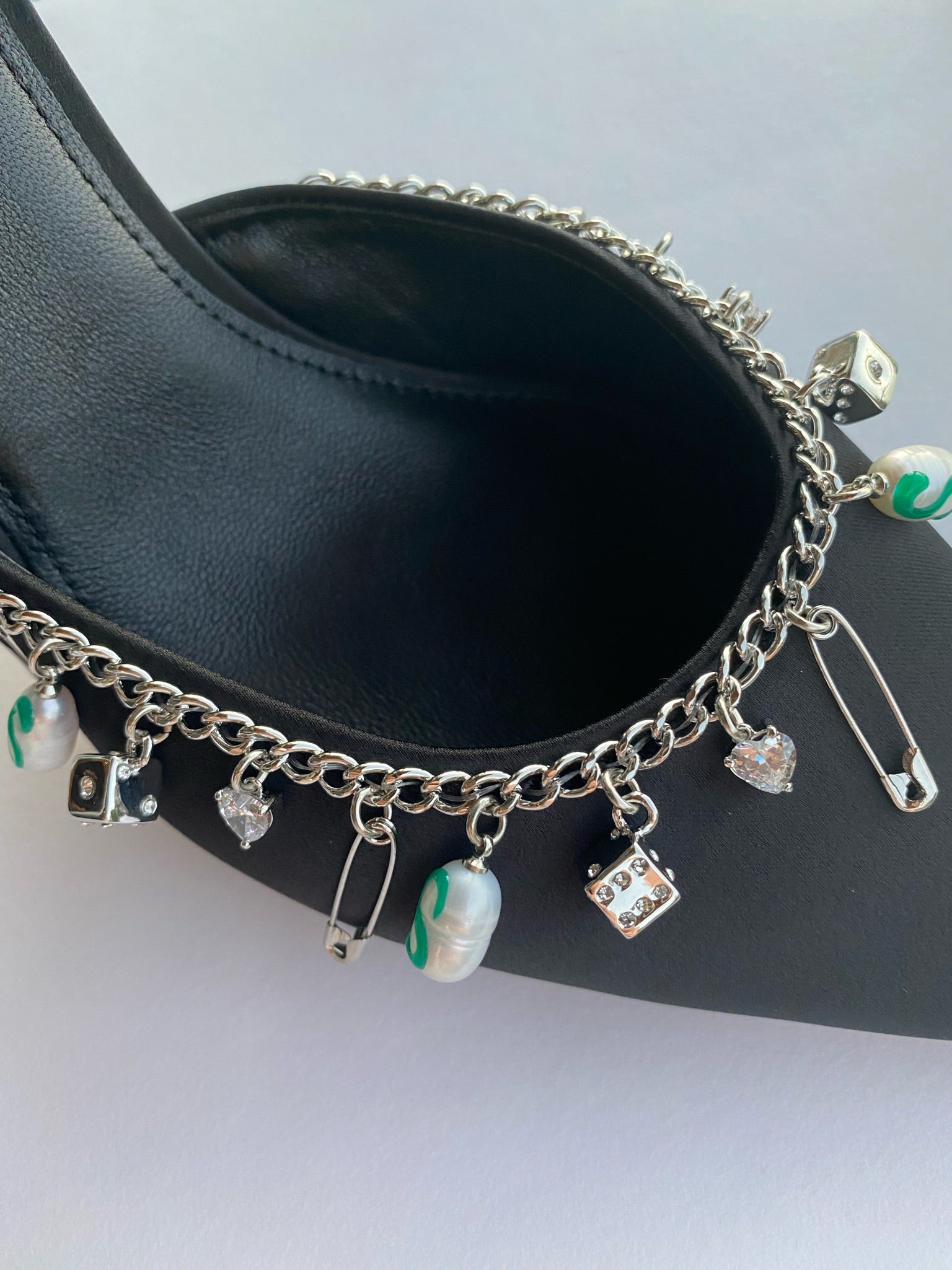 CHARMED | ONYX – Sooki La La